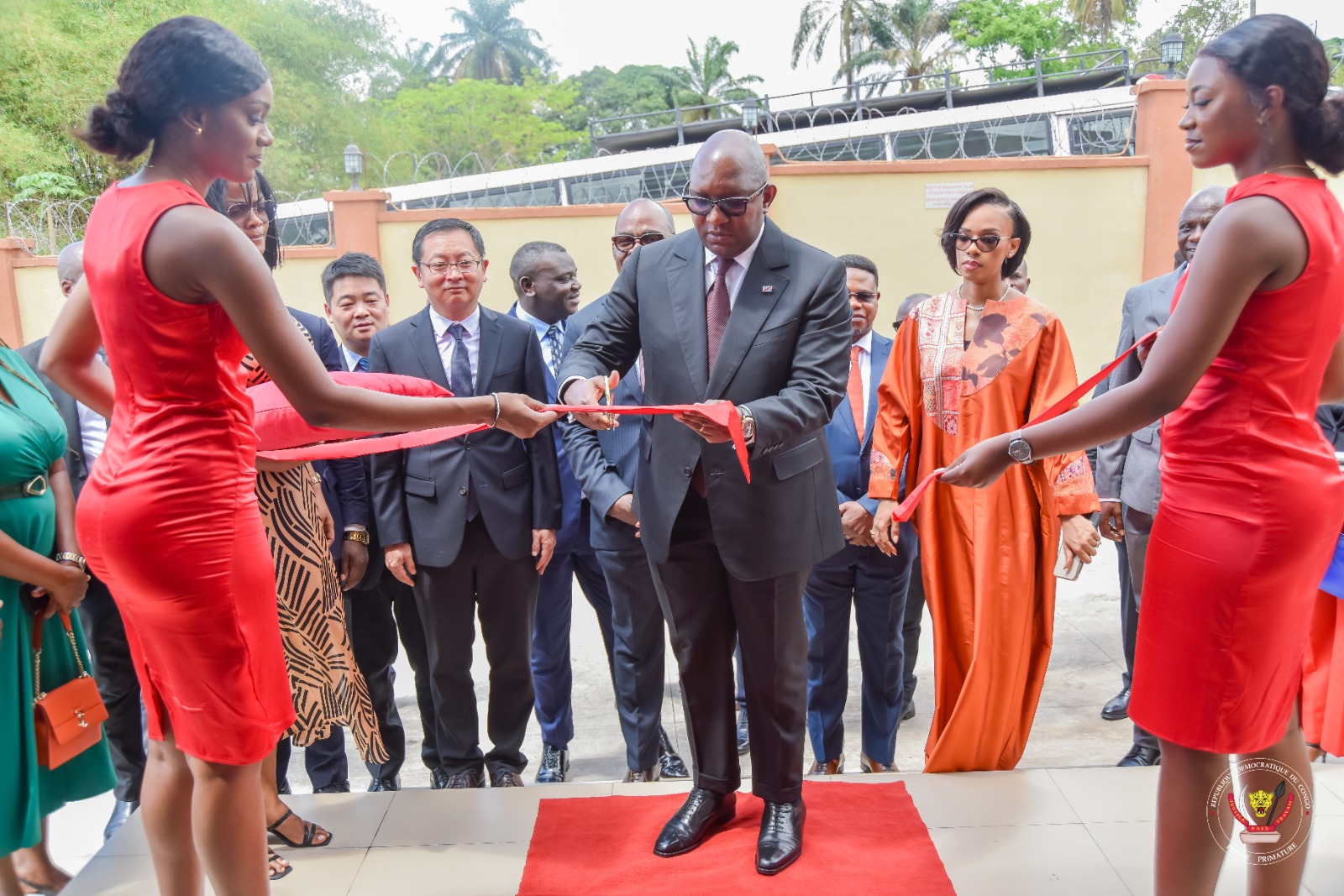 Transformation numérique : inauguration du bâtiment du premier data ...