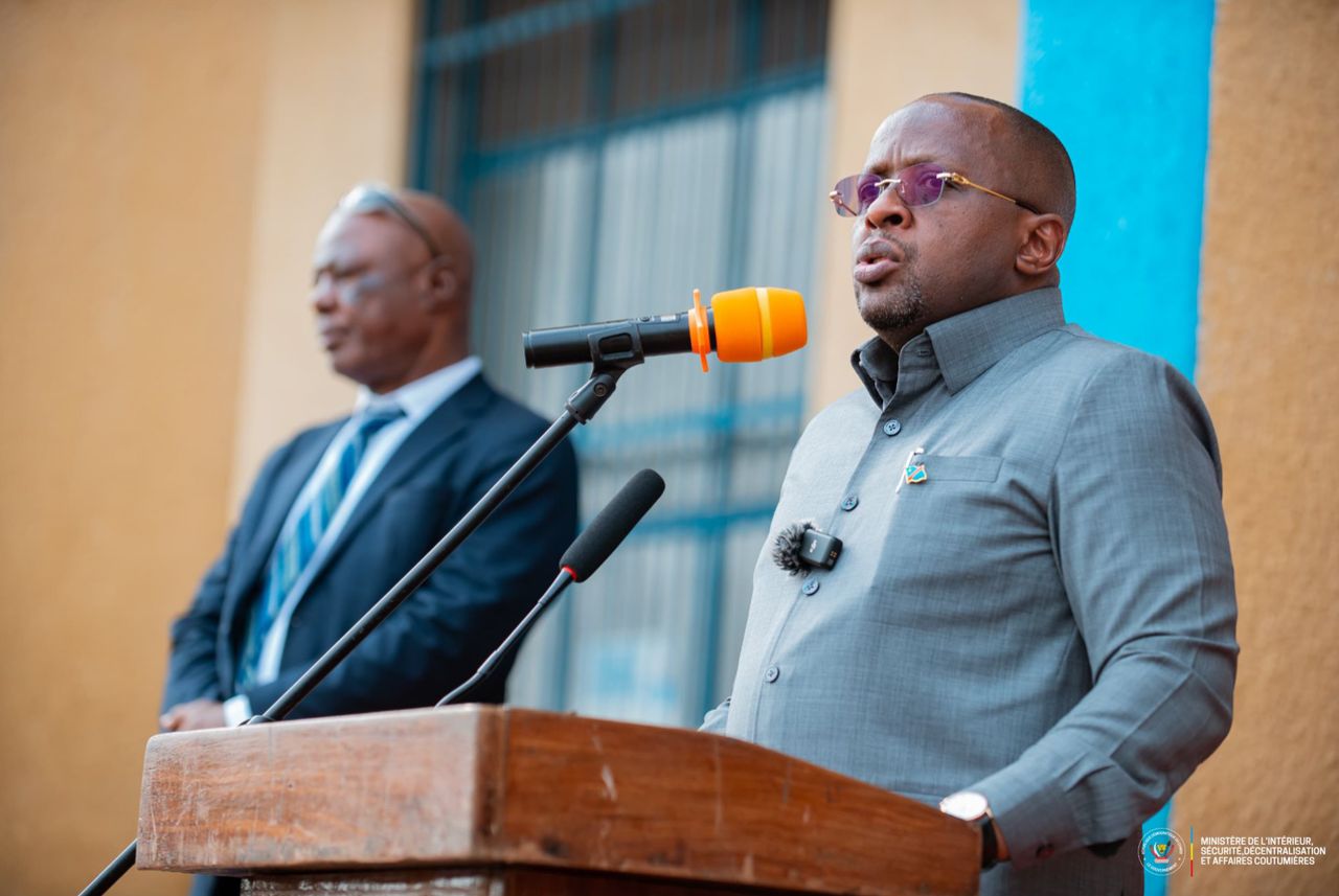 Tshopo : le Vice-Premier Ministre Shabani lance l’opération NDOBO à ...